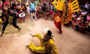 11 Traditional Folk Dances of West Bengal with Photos