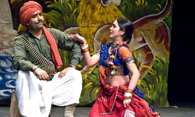 Traditional Folk Dance of Uttar Pradesh with Images